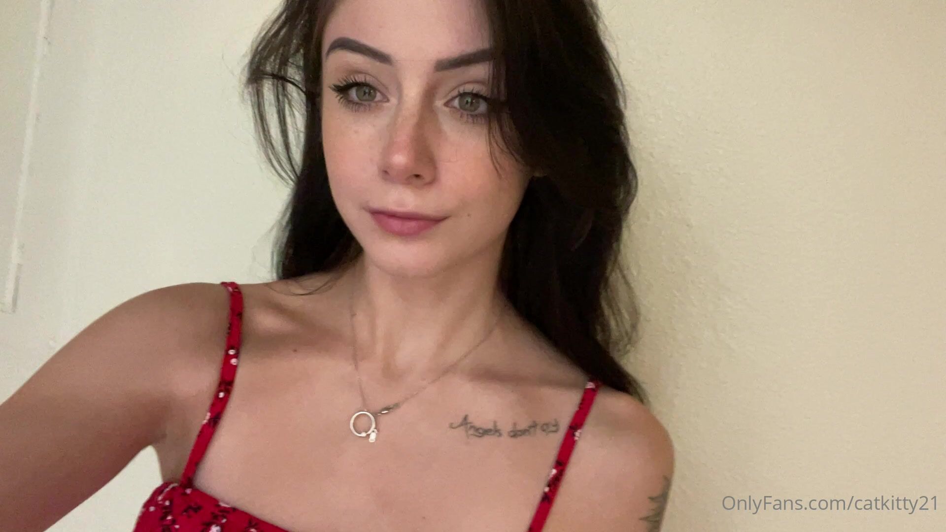 Who Is This Girl Catarina Catkitty21 Catkitty212 Neverkbest 1548336 › 